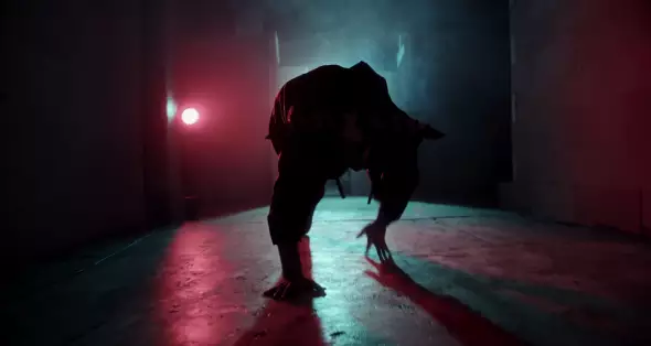 فوتیج شیطان در سیاهی 33536 Silhouette Of Devil In Darkness - مزرعه فوتیج